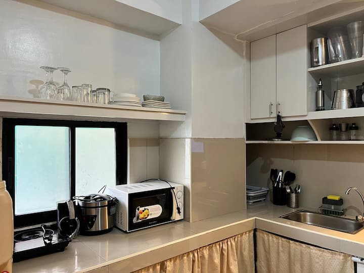 2br Vintage Apt. W/ Netflix 7min Antipolo Church - Taytay