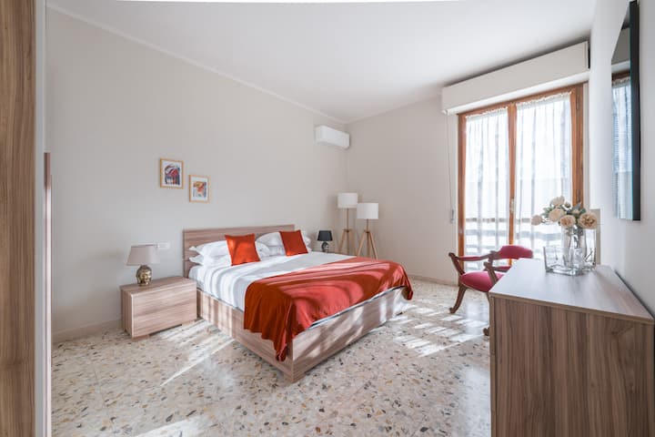 The Batoni Apartment - Florence