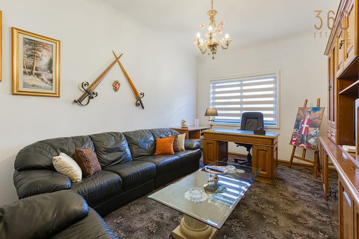 Authentic 2br Home In The Heart Of Valletta! - La Valette