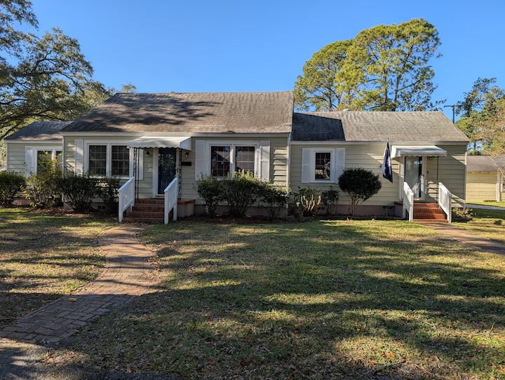 Charming Coastal Retreat - Georgetown, SC
