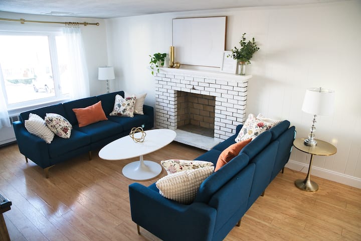 3br/2ba Chic And Tranquil Getaway Near Boston - Everett, MA