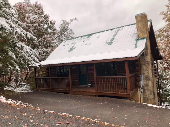 Moon Shadow - Beautiful Cabin 1 Mile From Parkway