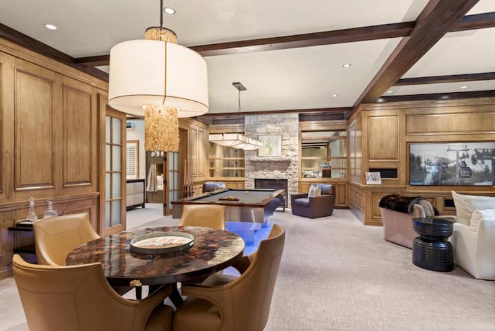 Magnificent 6 Bedroom House - Aspen, CO