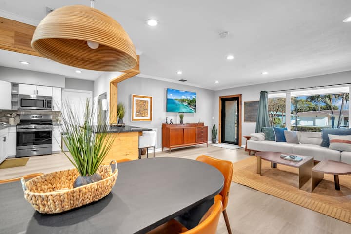 Renovated Sunnyside Escape In Pompano W/ Pool! - Pompano Beach, FL