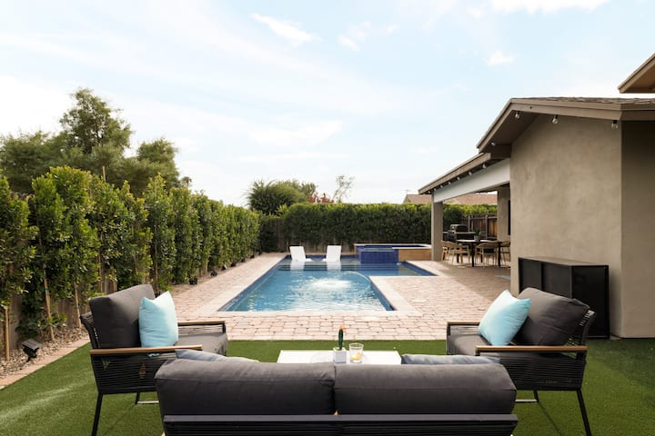 Newly Renovated Luxury Home With Pool & Jet Tub - Mesa, AZ