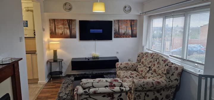 Ground 1 Bed Flat With A Garden - Leicester
