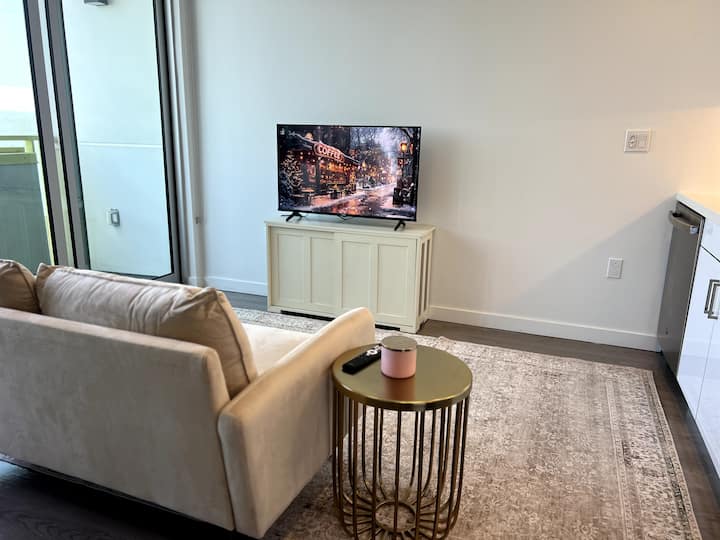 Cozy Apartment In Santa Monica Parking, Gym, Pool - Santa Mónica, CA