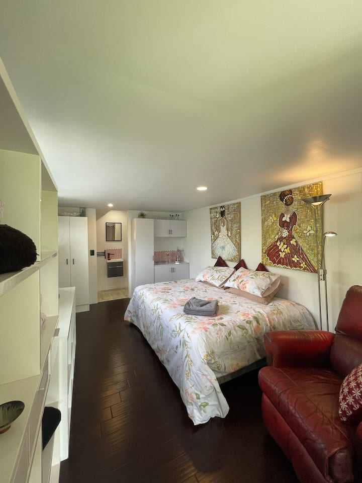 "Domeczech": Off-grid Charm - Dargaville