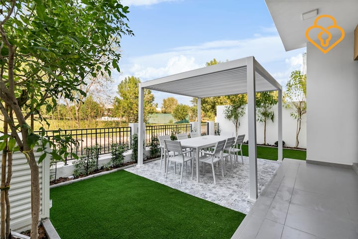 Great 4br|garden|malibu Beach Access, Damac Hills - Dubai