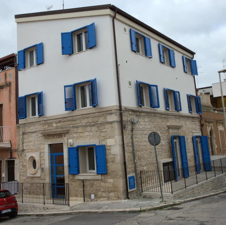 Vacanze A Casa Pozzallo - Giallo - Pozzallo