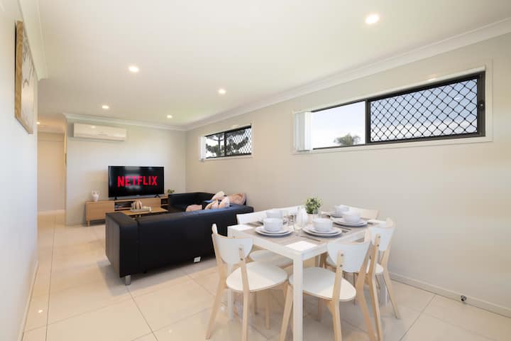 2 Bdr Apt | Brisbane | Ac | Covered Parking 220d2 - Brisbane