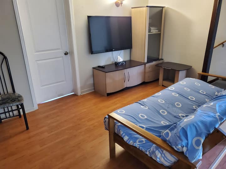 Furnished 5 Bedrooms Apartment . - Fort Kent, ME