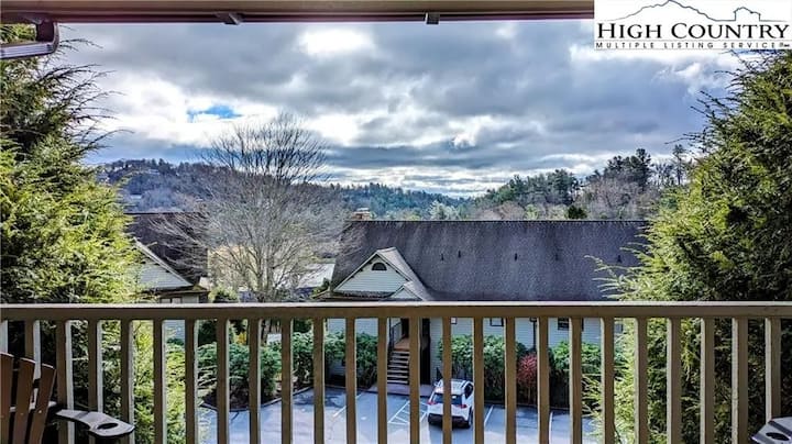 Hickory Hideout - Blowing Rock - Blowing Rock, NC