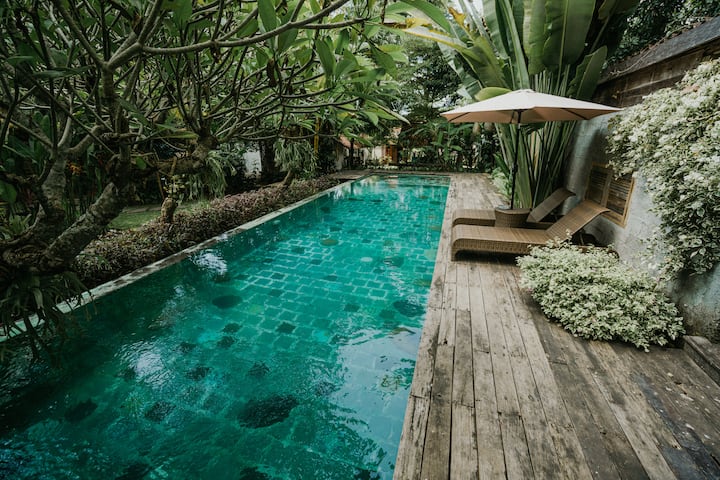 Gallery House At Semadi Living - Denpasar