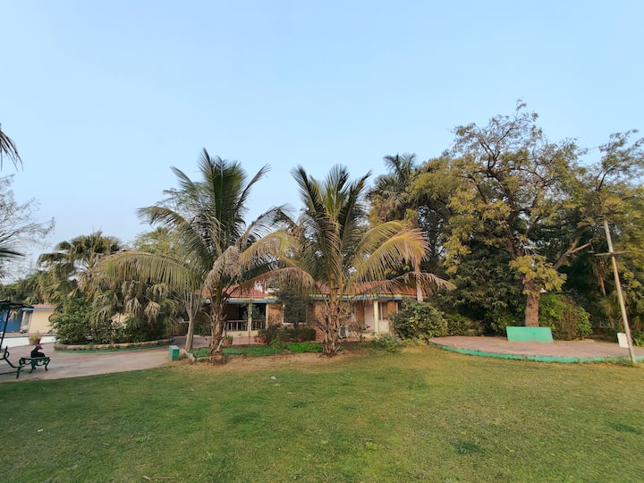 Kuteer Garden Retreat - Ahmedabad