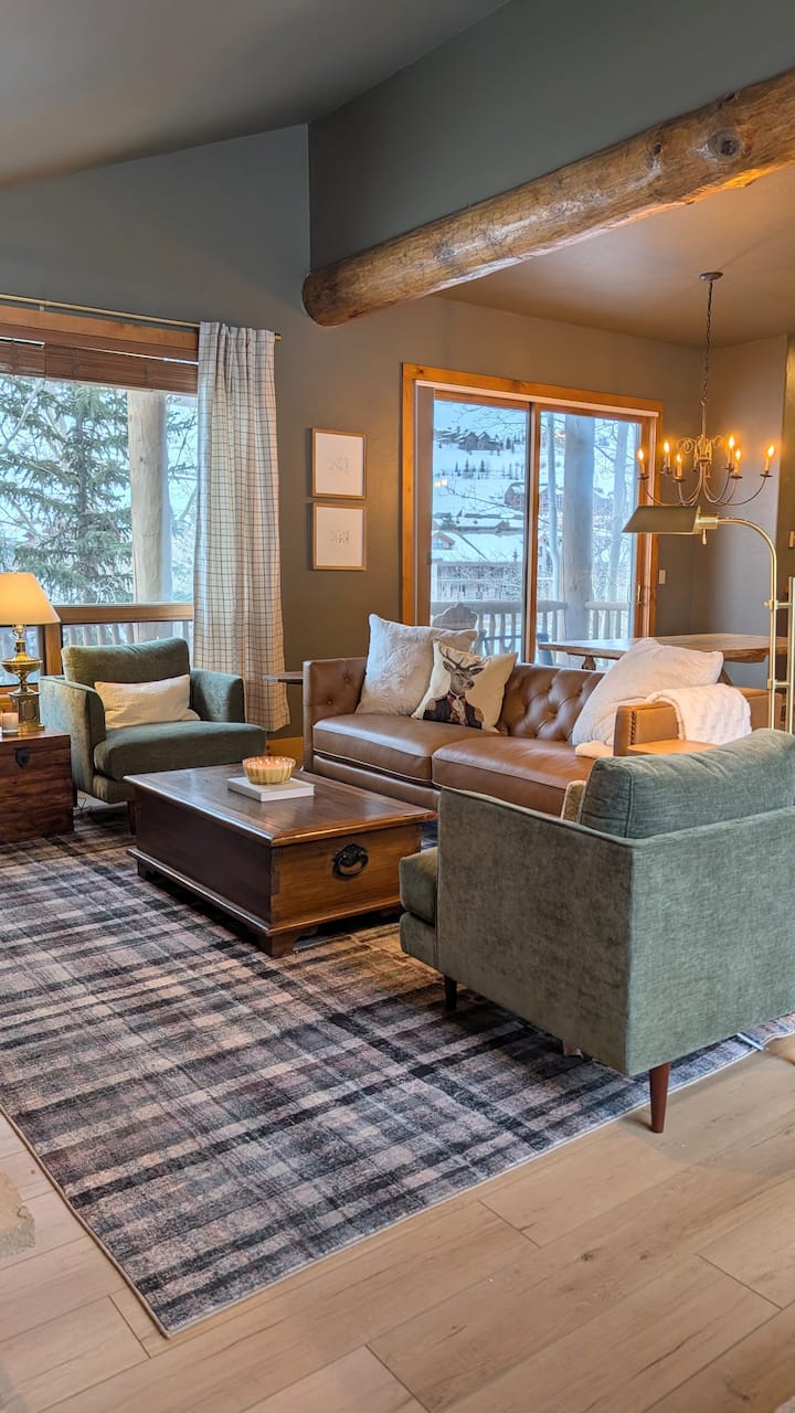 The Snowmass Chalet: Walk To Slopes, Nature Views! - Crested Butte, CO