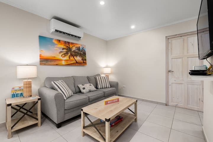 2 Bedroom Condo W/private Patio - Aruba