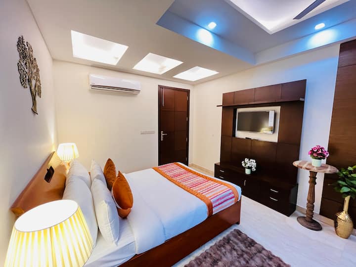 Isuites Residency - New Delhi