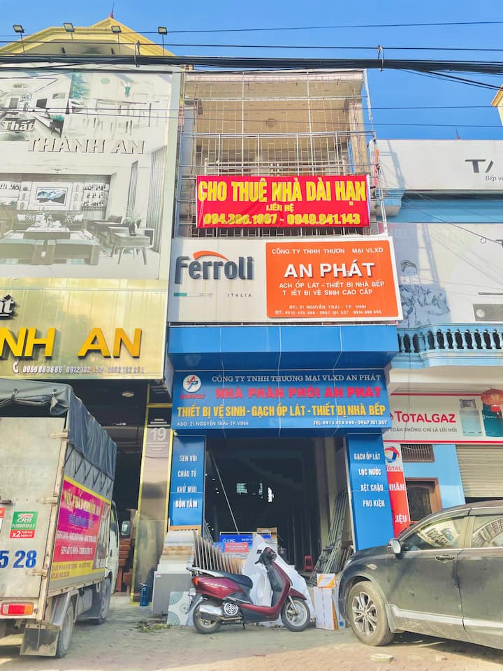 Nhà 3 Tầng Mặt Tiền Nguyễn Trãi - Vinh