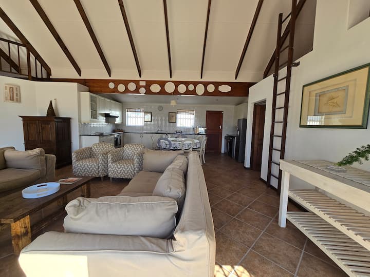 Cinema In Loft-secret Hide Out - Langebaan