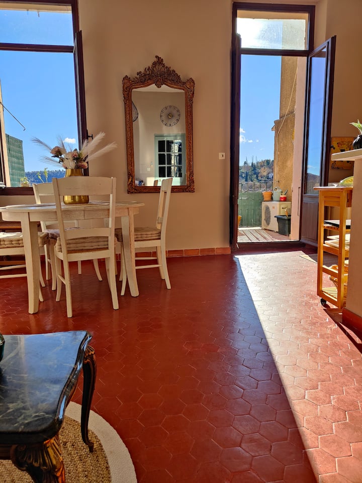 Appartement Avec Terrasse - Salernes