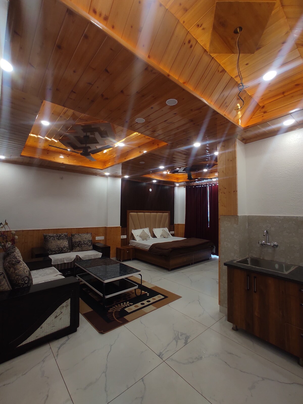 Dagshai Delights | 4BR |Solan By Homeyhuts - Villas for Rent in ...