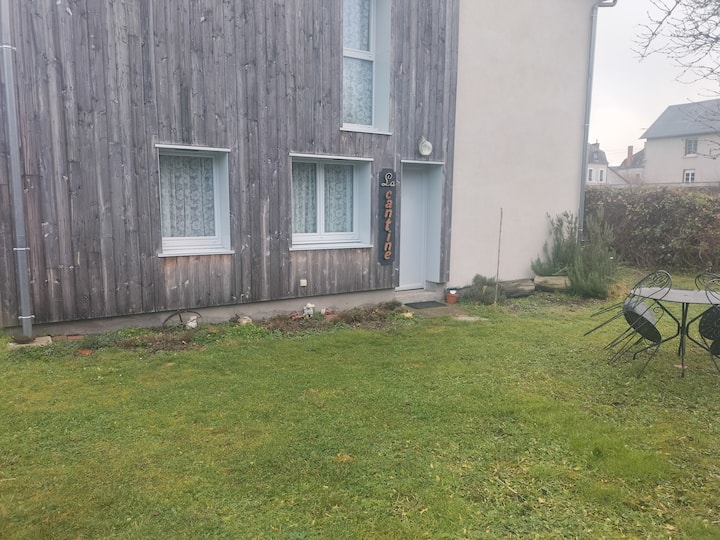 La Cantine: Logement Au Calme Proche Bord De Loire - Decize