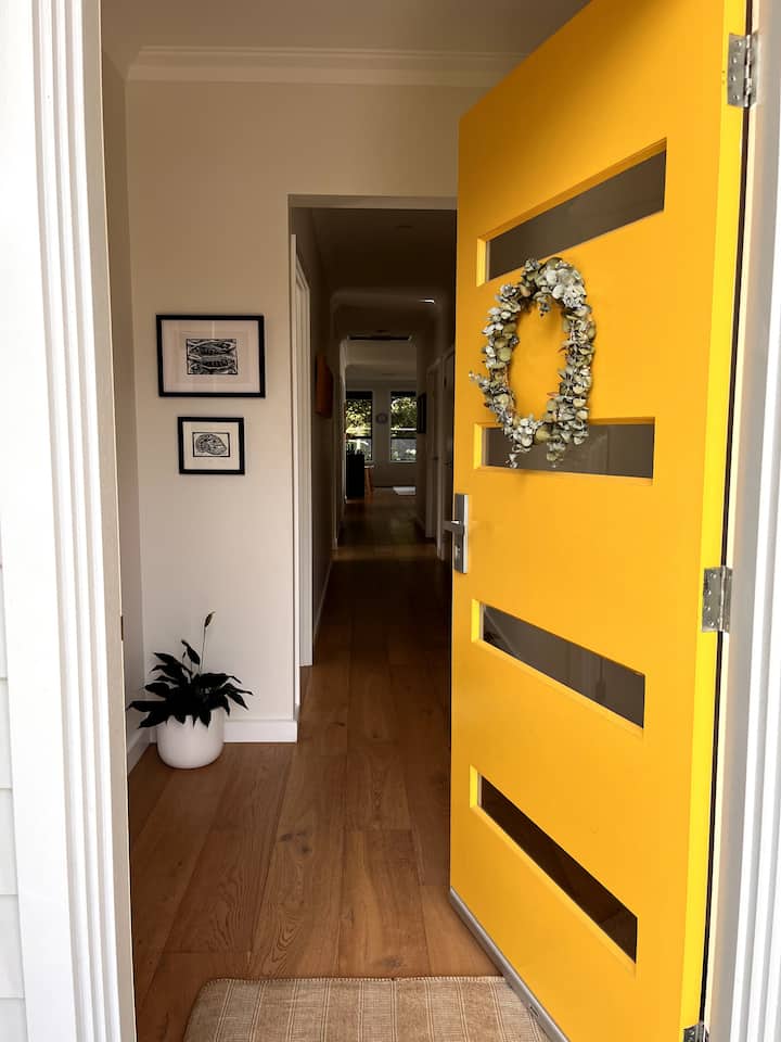 Modern Living In Thirroul. - Austinmer