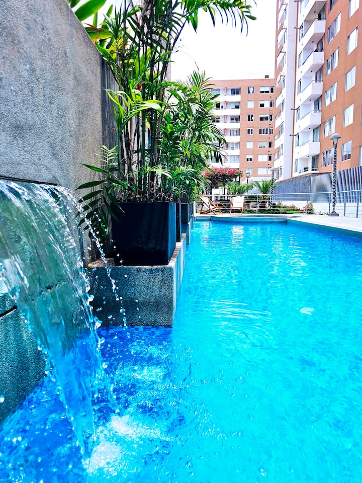 Depa Premium Vista Al Mar: 4br 3bth +15 Min Aerop - Peru