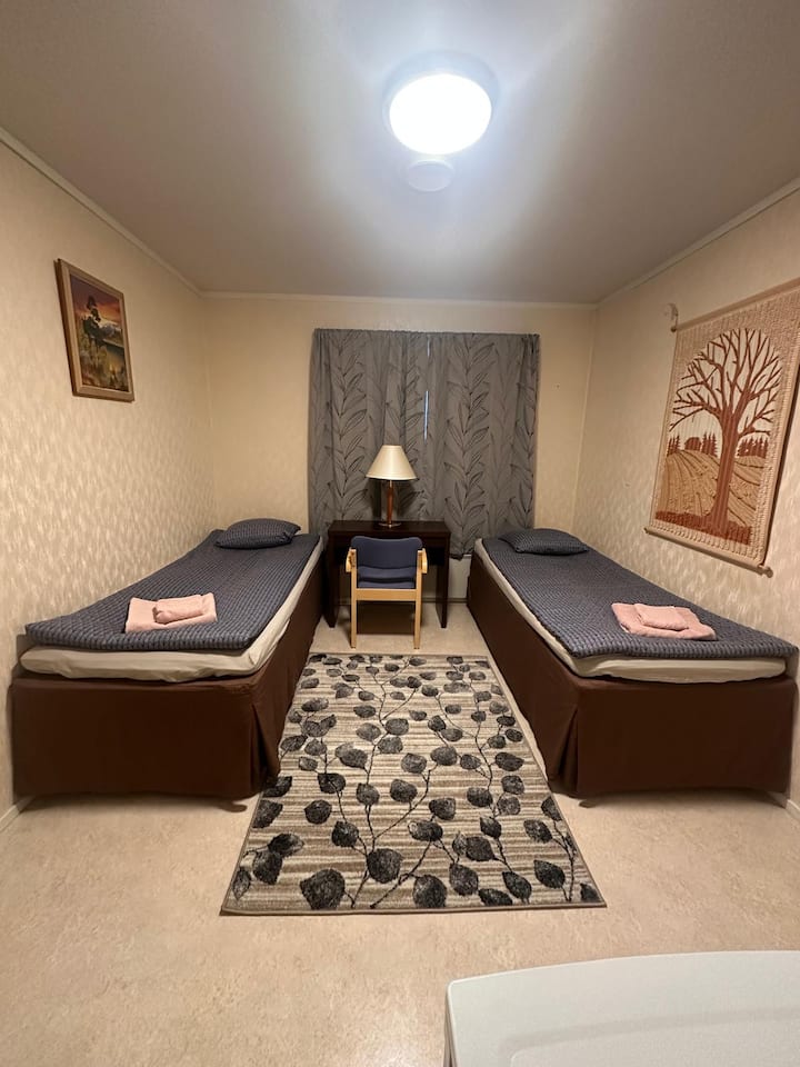 Pink Nissi-(room 2) Käytännöllinen Huone - Kuusamo