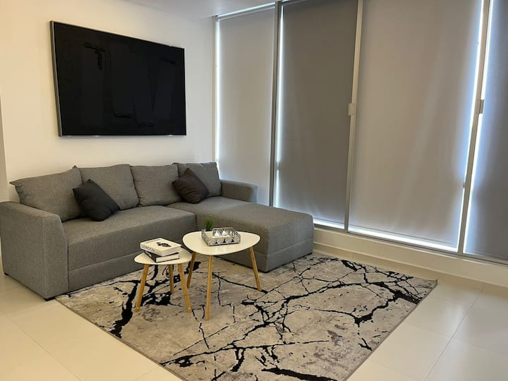 Black & White Lock Off Room - Playa del Carmen