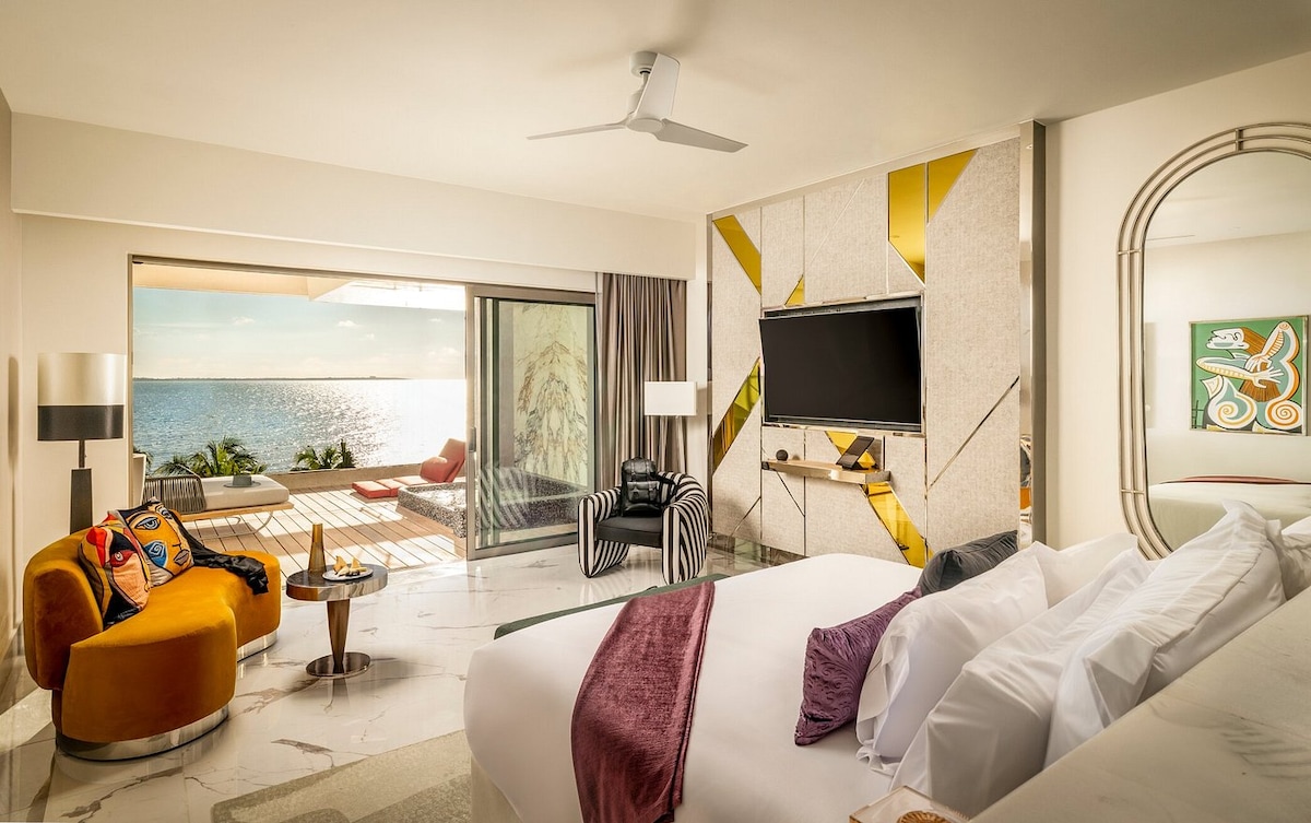 5-Diamond Resort Ocean View Deluxe Suite - Hotels for Rent in Cancun ...