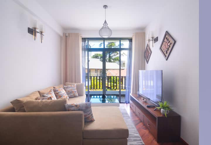 The Wind Lily  Lake View Luxury Apartment - 努沃勒埃利耶區
