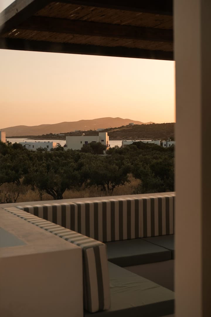 Mazi I | A Place To Pause - Antiparos