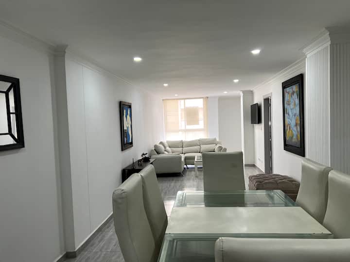 Bello Apartamento Ideal Para 7, Gran Ubicación - Barranquilla