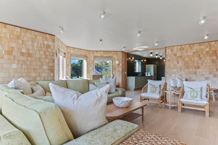 Luxury Cape Escape Steps From The Beach+pool - Harwich