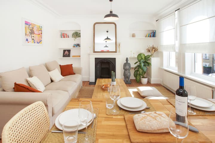 Bright, Stylish & Cosy 3-bed Flat Near Mile End - London