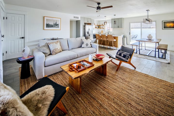 Desert Drift Retreat|sleeps 11+fire Pit +Bbq - Lake Havasu City, AZ