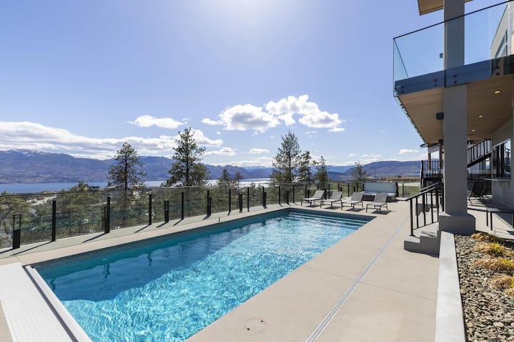 Luxury Home With Pool & Amazing Views - Kelowna