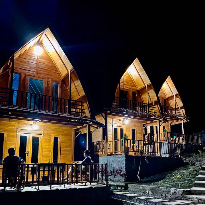 Wood Cabin Sunset View - Munduk