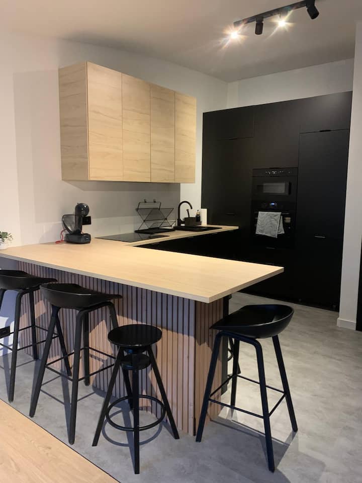 Vernieuwd 2 Slaapk. Appartement - Ghent (Belgium)