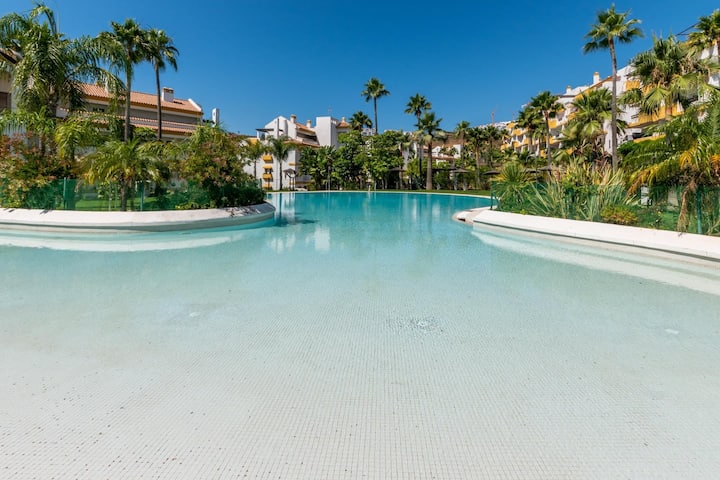 Stunning Golf & Sea Vista | Calanova Golf Apt - Mijas