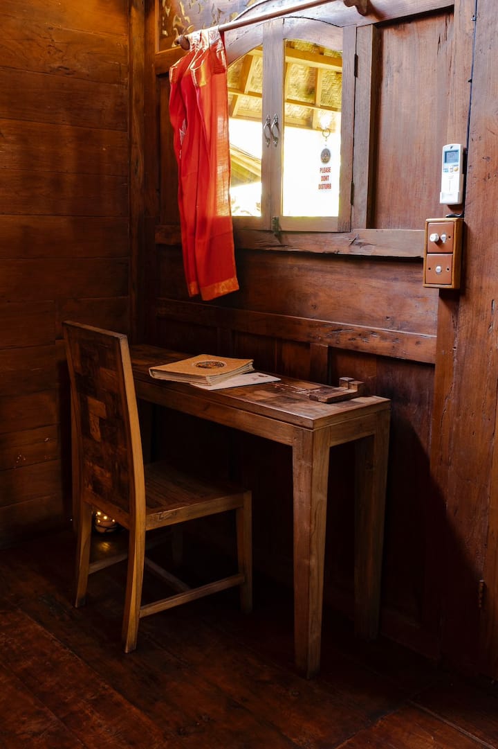 Wooden Bungalow With Garden View - Ubud