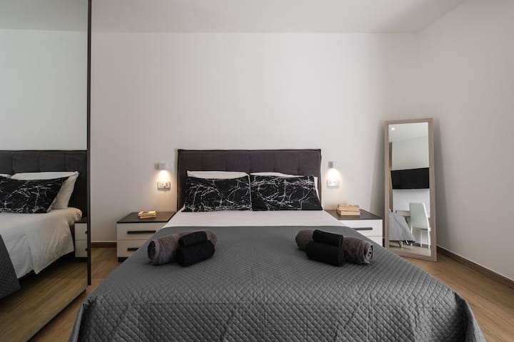 Majamy - Olbia Guest House - Splendida Suite - Monti