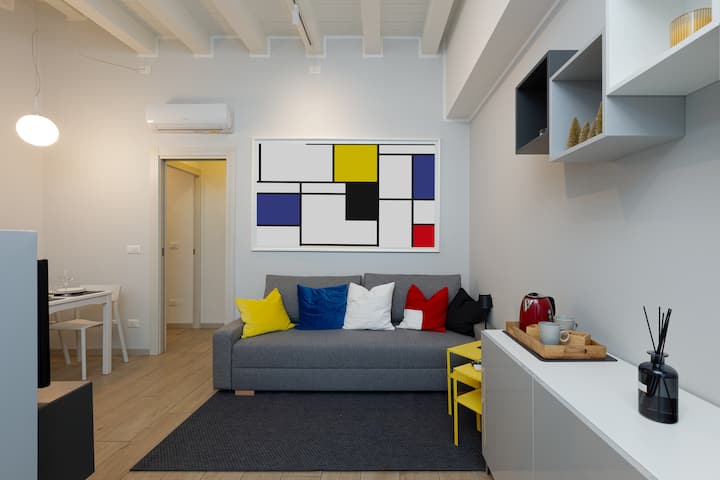 Mondrian Apartment | Bb Apartments Trieste - Trieste