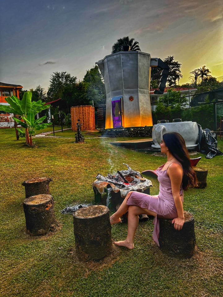 La Cafetera Mas Grande Del Mundo - Fusagasugá