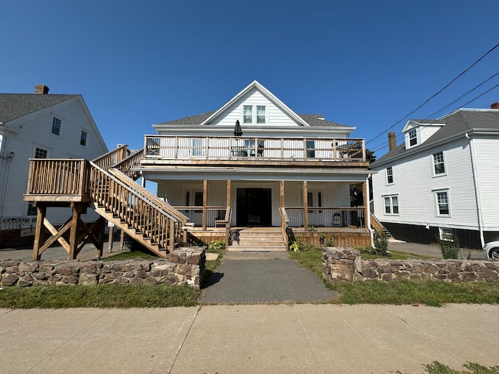 In-town Pvt. Apt.# 6 @ Summer St - Wolfville