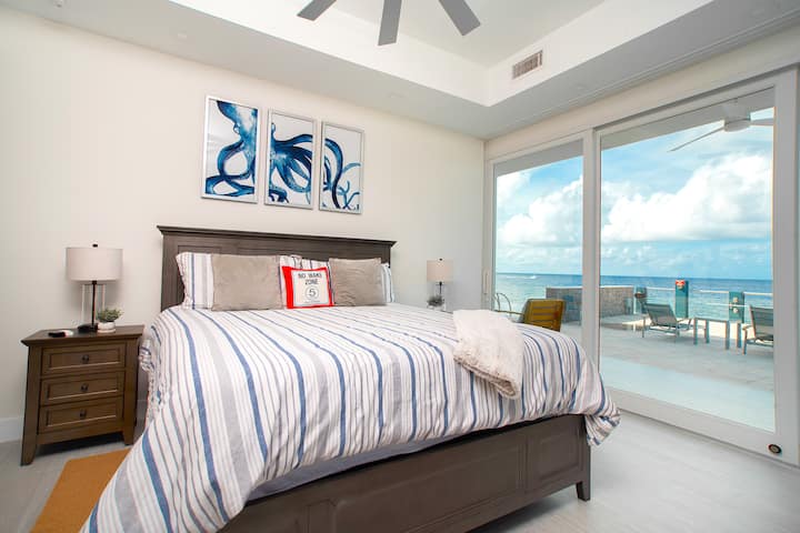 Modern Oceanfront 3 Bdr Condo /W Pool + Diving - Cayman Islands