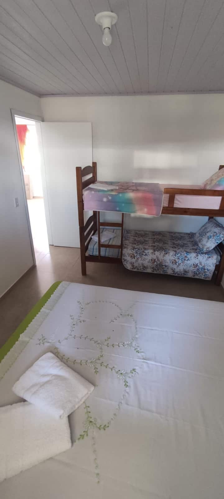 Conheça Os Encantos De Penha - Peña