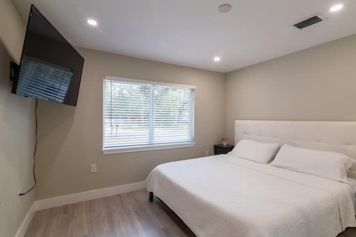 Close To Everything W/ Pool - Gainesville, FL